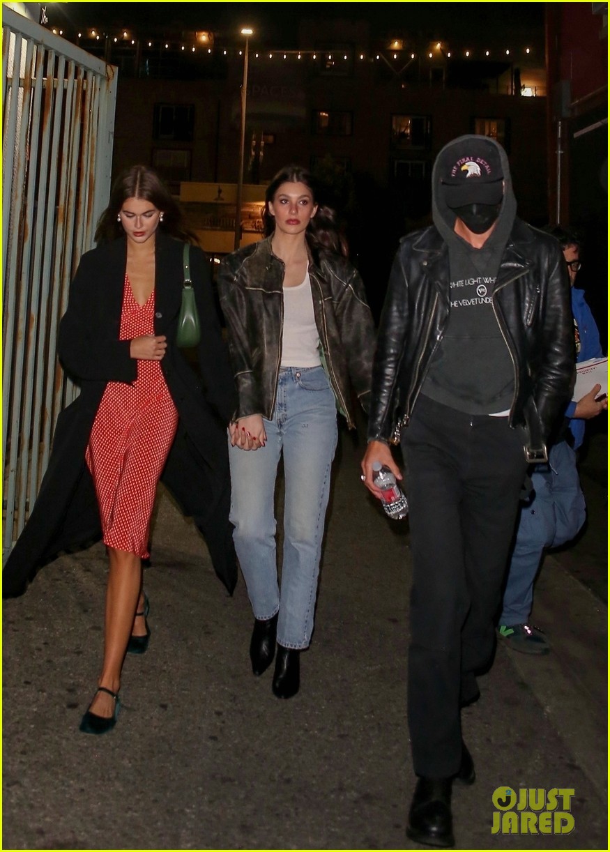 Kaia Gerber Holds Hands with Boyfriend Austin Butler & Camila Morrone ...