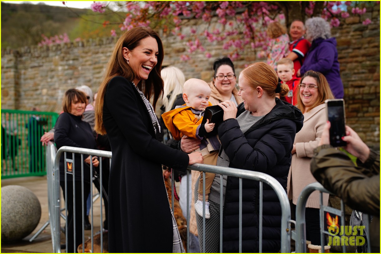 Kate Middleton Lets Baby Play with Her Handbag During Royal Outing in ...