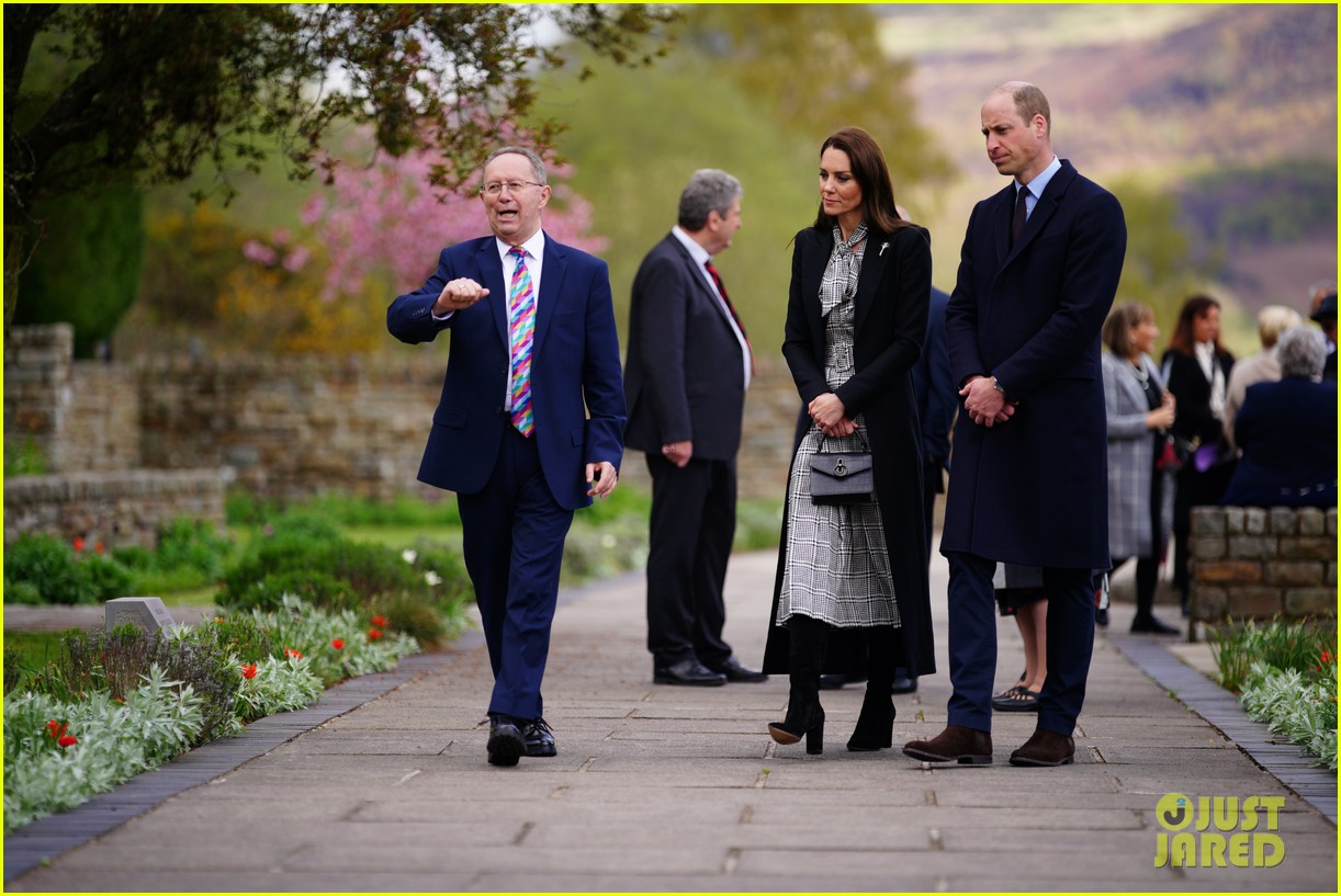 Kate Middleton Lets Baby Play with Her Handbag During Royal Outing in ...