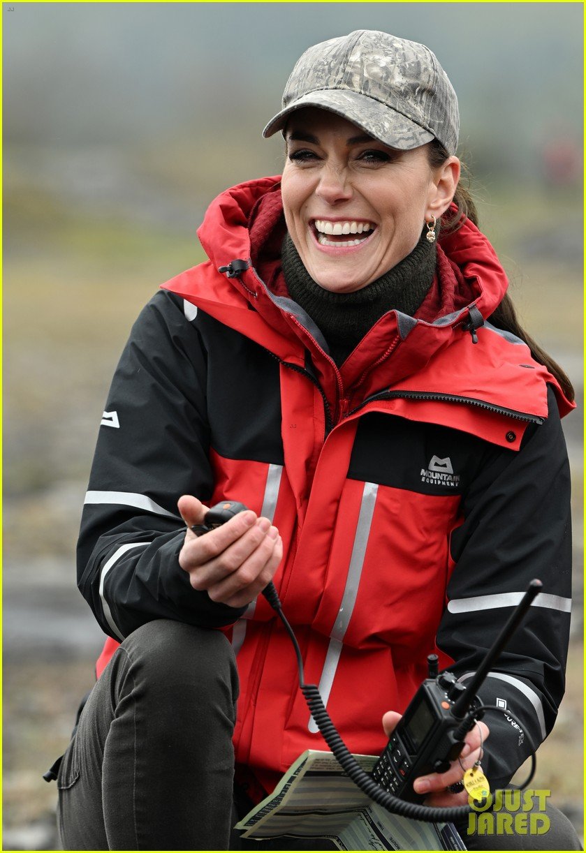 Kate Middleton & Prince William Rappel Down a Mountain During Royal ...