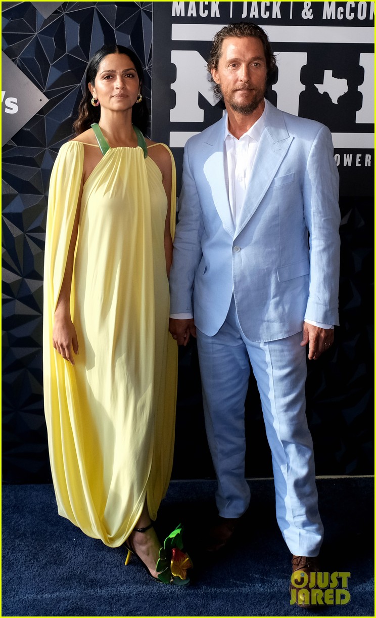 Levi McConaughey Joins Parents Matthew McConaughey & Camila Alves For ...