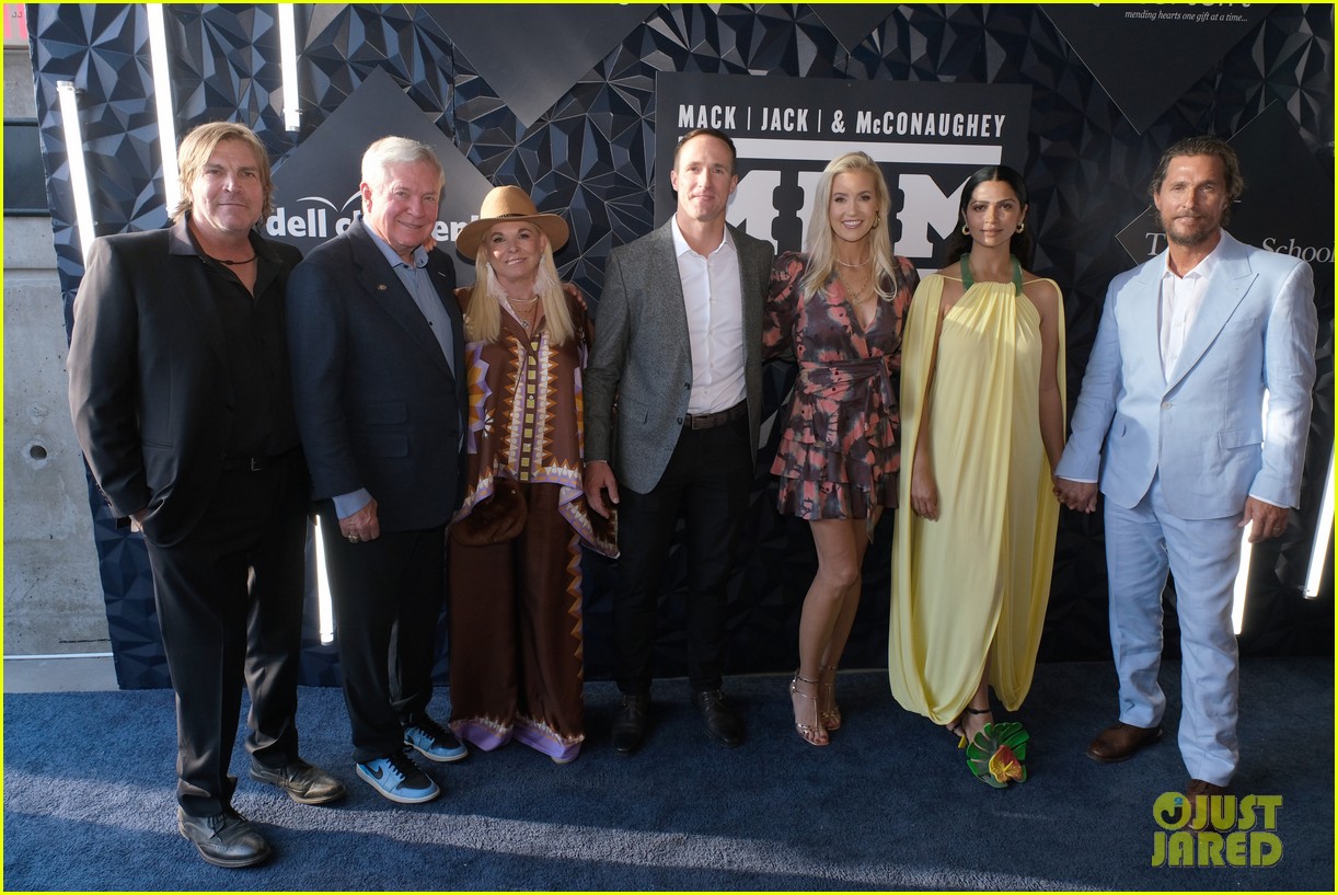 Levi McConaughey Joins Parents Matthew McConaughey & Camila Alves For ...