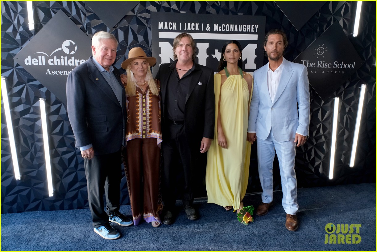 Levi McConaughey Joins Parents Matthew McConaughey & Camila Alves For ...