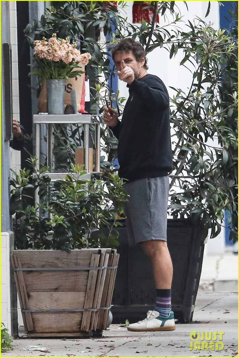 Pedro Pascal All Smiles Out While Out on Juice Run in L.A.: Photo ...