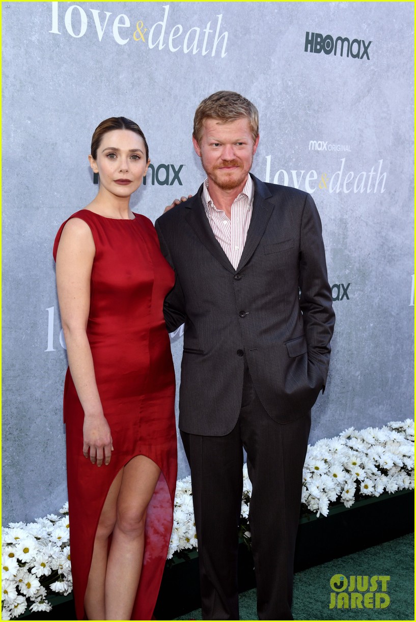 Elizabeth Olsen Goes Ravishing in Red for 'Love & Death' Premiere with ...