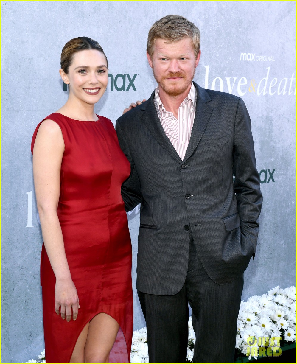 Elizabeth Olsen Goes Ravishing in Red for 'Love & Death' Premiere with ...