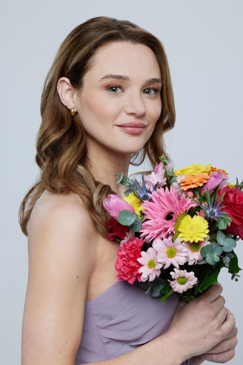 Hunter King Shows Off Her Skills As A 'Professional Bridesmaid' in ...