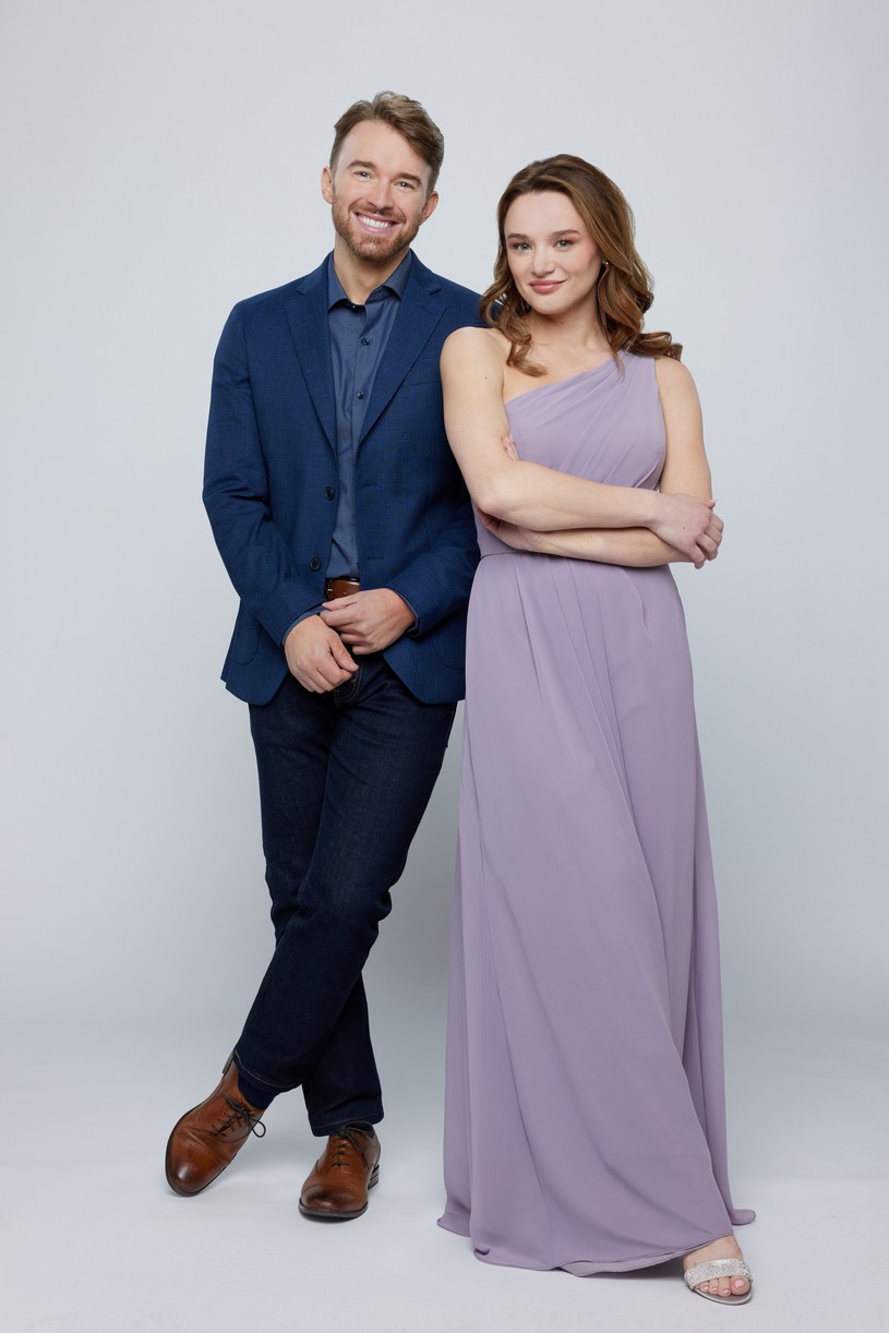 Hunter King Shows Off Her Skills As A 'Professional Bridesmaid' in ...