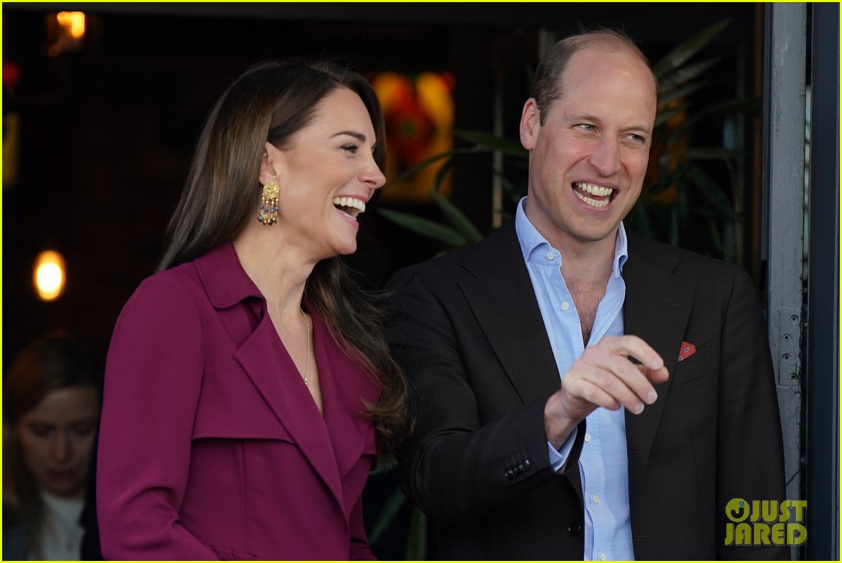 Kate Middleton & Prince William are All Smiles During Fun Royal Visit ...