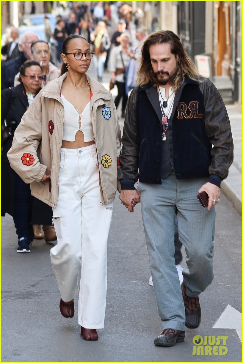 New Photos Show Zoe Saldana & Husband Marco Perego Flaunting Cute PDA ...