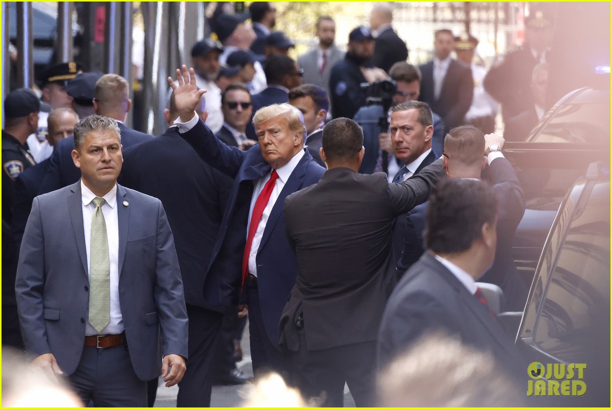 Donald Trump Officially Under Arrest - Here's a Full Rundown of Arraignment Day: Photo 4917281 ...