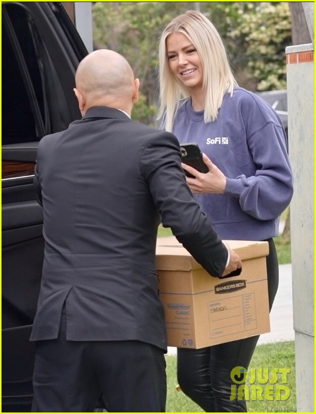 Ariana Madix Admits She Staged Photos of Her Moving Out of Shared Home with Tom Sandoval: Photo ...