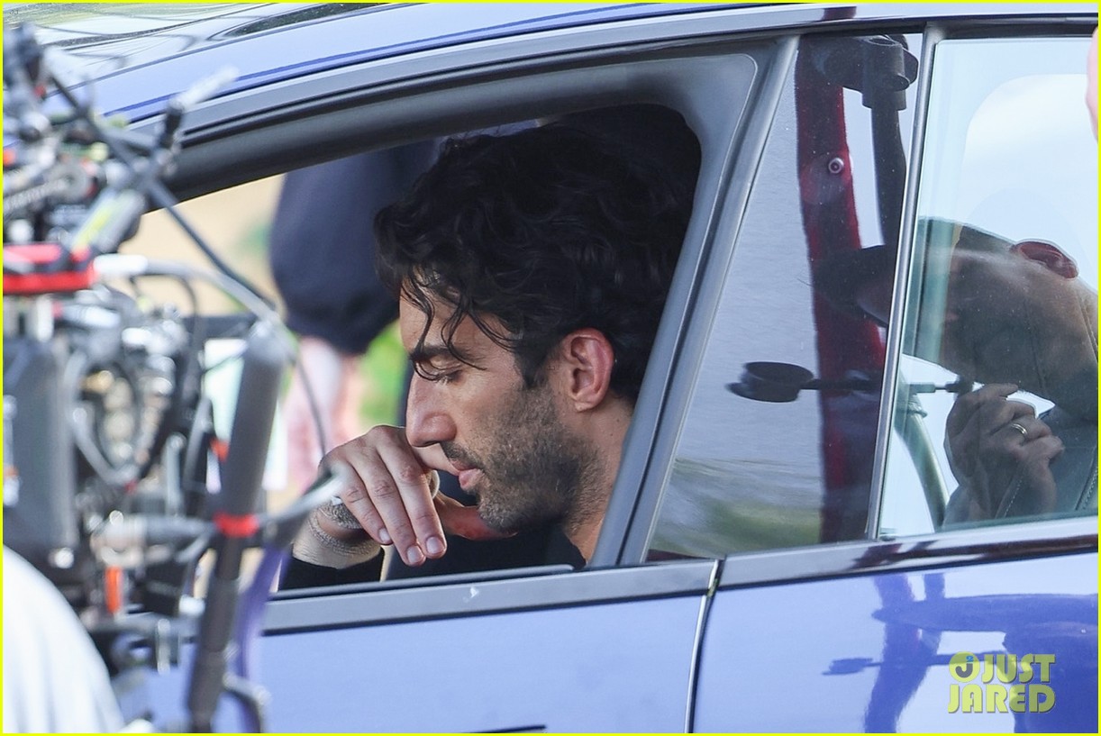 Blake Lively Rocks Red Curly Hair On 'It Ends With Us' Set in NYC ...