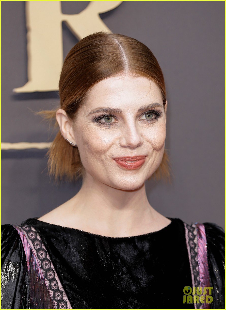 Kelvin Harrison Jr. Debuts Bright Blue Hair at 'Chevalier' UK Gala ...