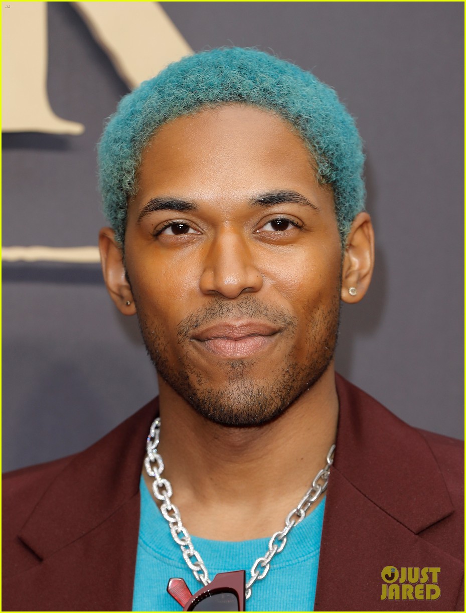 Kelvin Harrison Jr. Debuts Bright Blue Hair at 'Chevalier' UK Gala ...