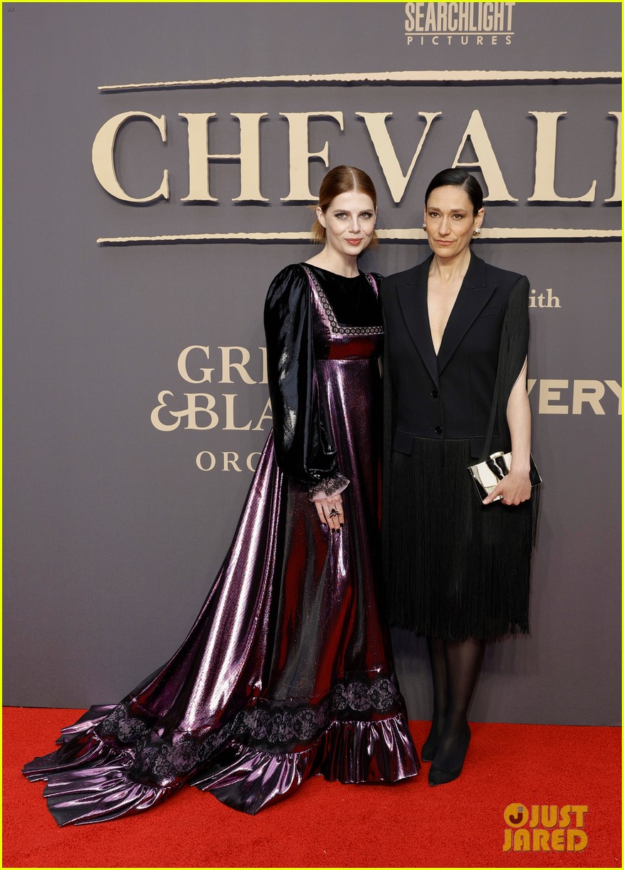 Kelvin Harrison Jr. Debuts Bright Blue Hair at 'Chevalier' UK Gala ...