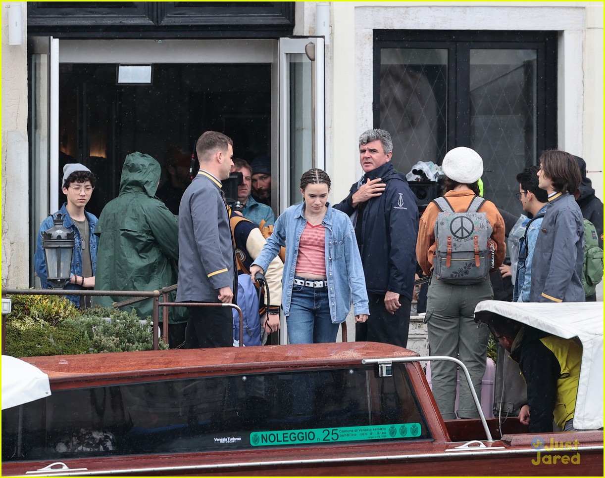 Anna Faris, Dave Bautista & Chloe Coleman Wrap Filming on 'My Spy ...