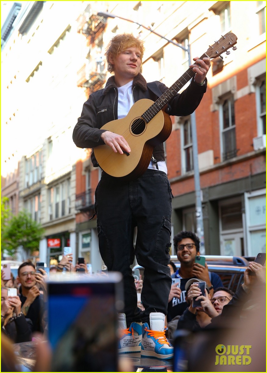 Ed Sheeran Hops on a Car With His Guitar to Perform for Fans in NYC ...