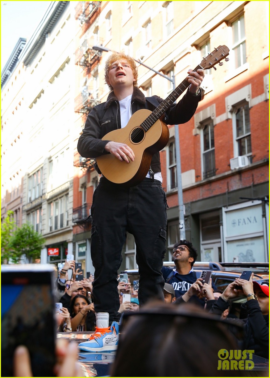 Ed Sheeran Hops on a Car With His Guitar to Perform for Fans in NYC ...