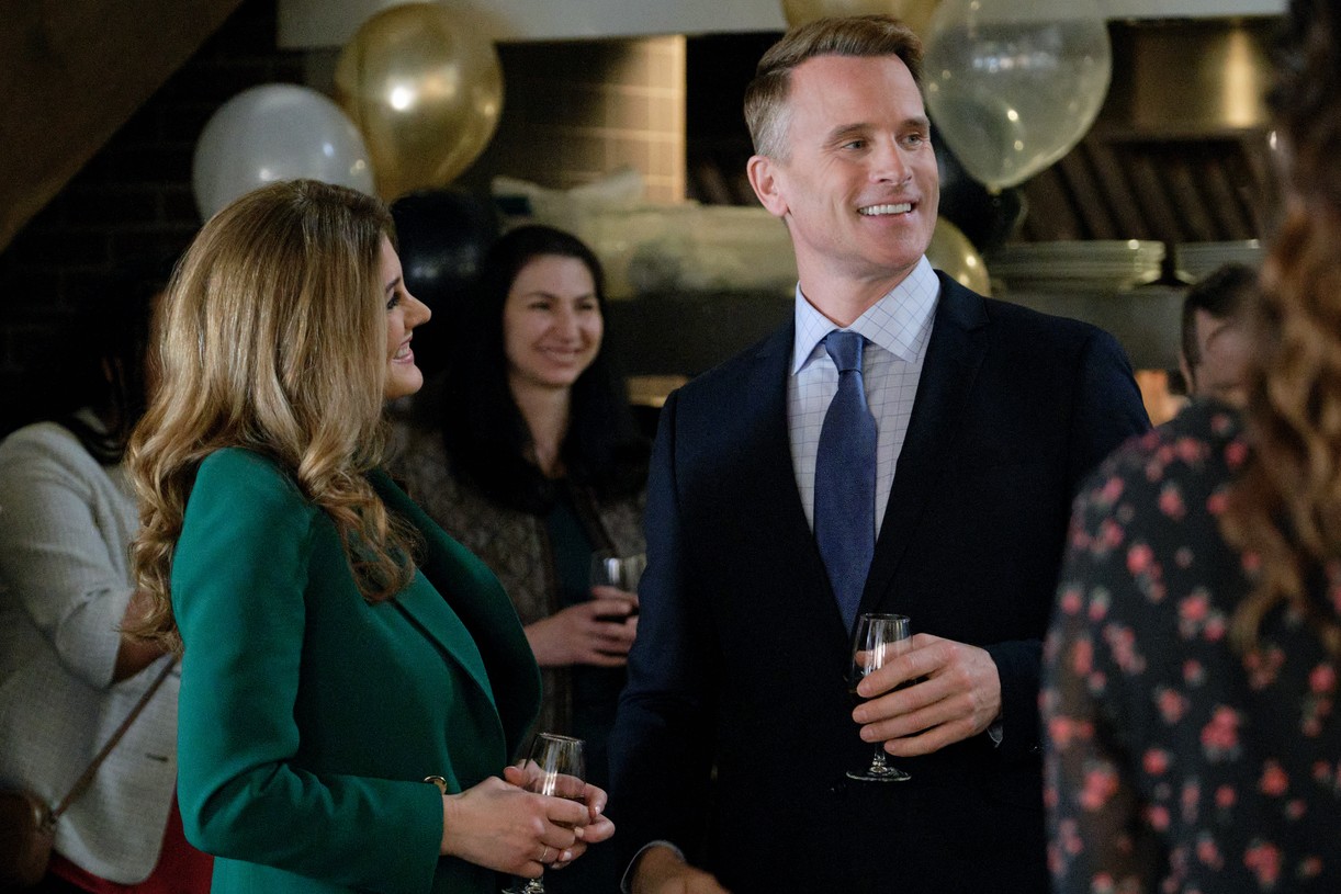 Alison Sweeney & Cameron Mathison Reunite For The Newest Hannah Swensen ...