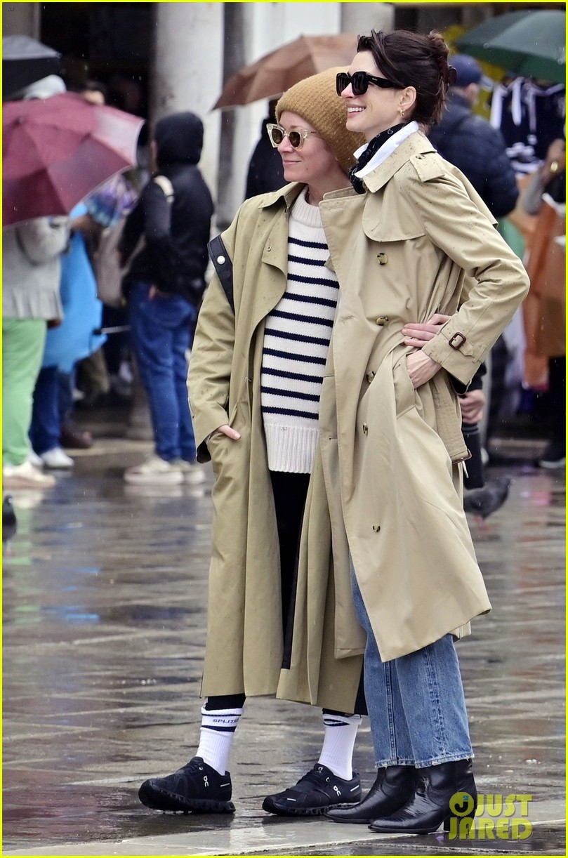 Anne Hathaway Wears Matching Outfits with Stylist Erin Walsh While ...