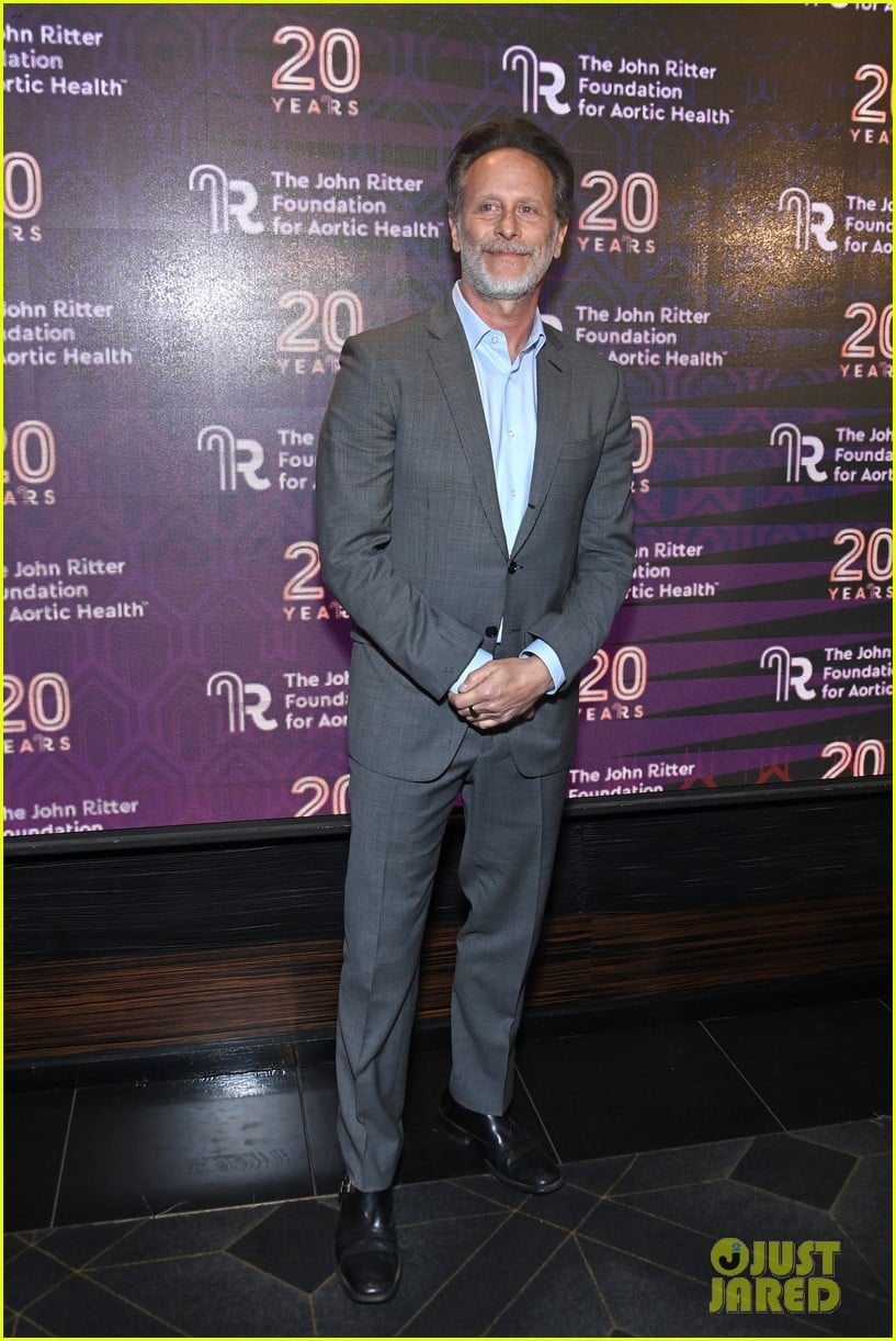 Kaley Cuoco Gushes Over Tom Pelphrey As A First Time Dad: 'I Can't ...