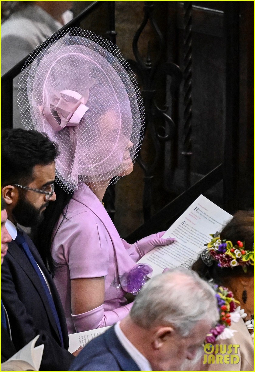 Katy Perry Wears Large Pink Hat to King Charles' Coronation, Attends ...