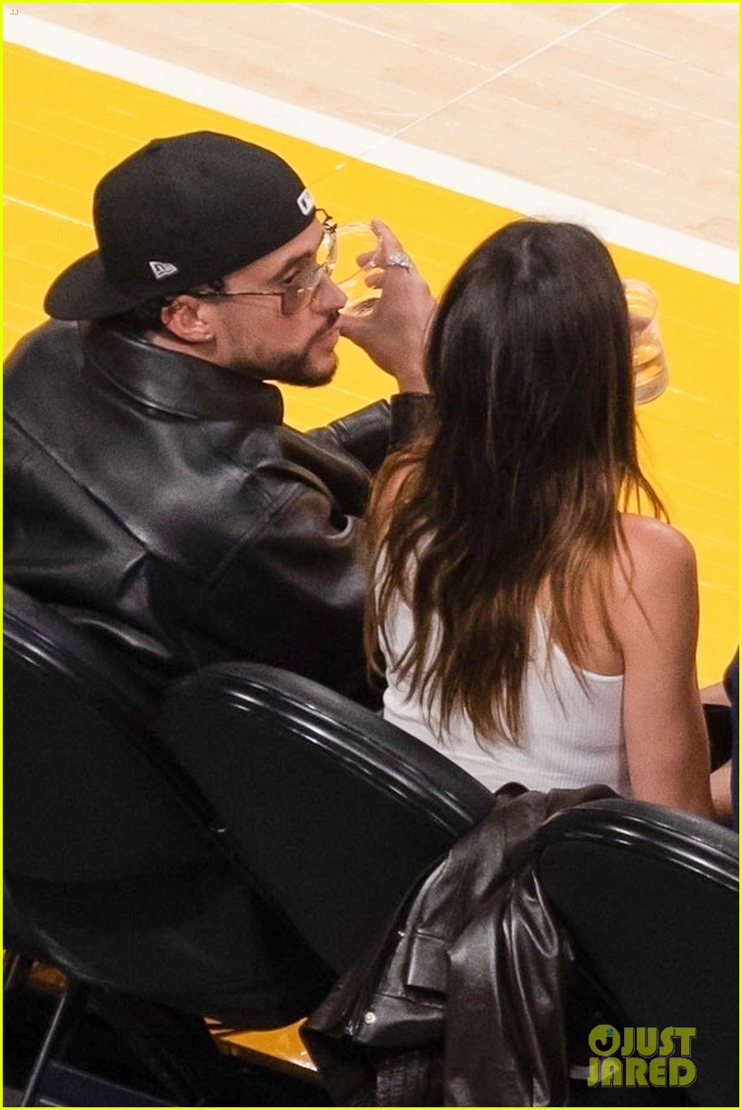 Kendall Jenner & Bad Bunny Sit Courtside at Lakers Playoff Game in Los Angeles: Photo 4933173 ...