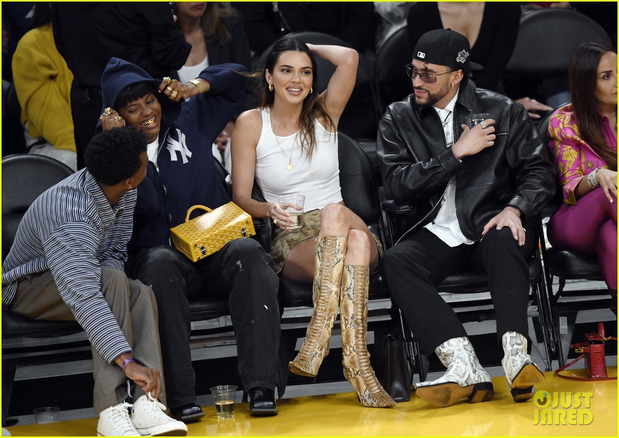 Kendall Jenner & Bad Bunny Sit Courtside at Lakers Playoff Game in Los Angeles: Photo 4933179 ...
