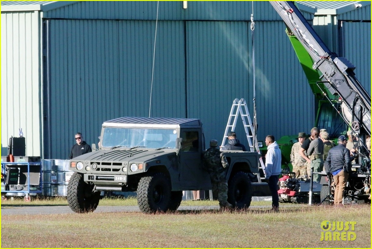 'La Brea' Stars Natalie Zea, Jack Martin & Zyra Gorecki Spotted Filming ...