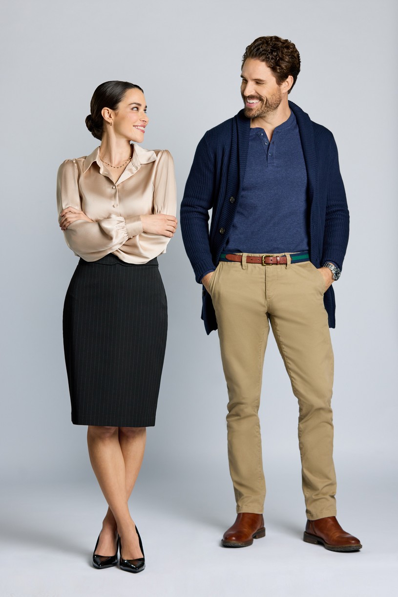 Rhiannon Fish Finds Unexpected Love At Her Parents' Vow Renewal in ...