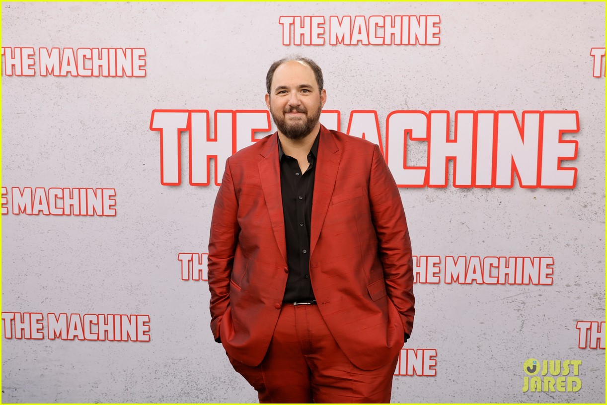 Bert Kreischer Rips Off His Shirt While Attending 'The Machine ...