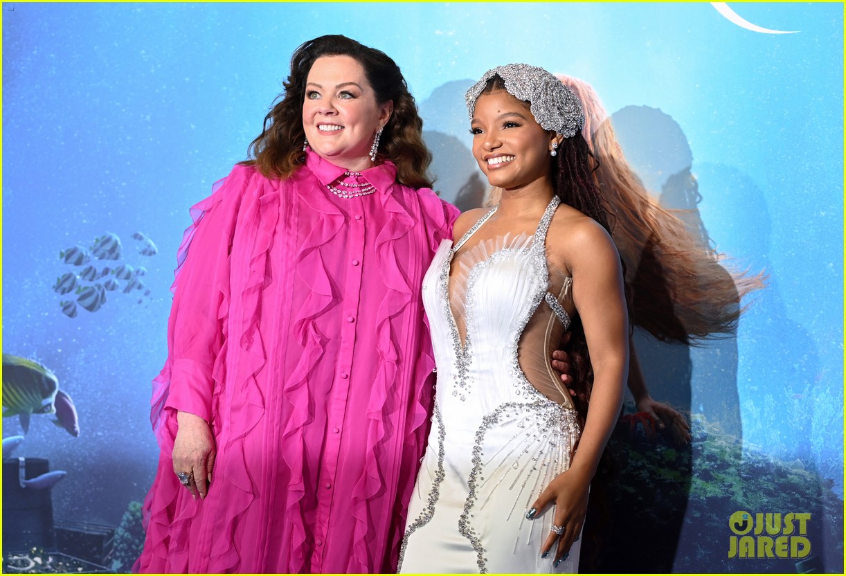 Halle Bailey Swims Over To London For 'The Little Mermaid' Premiere ...