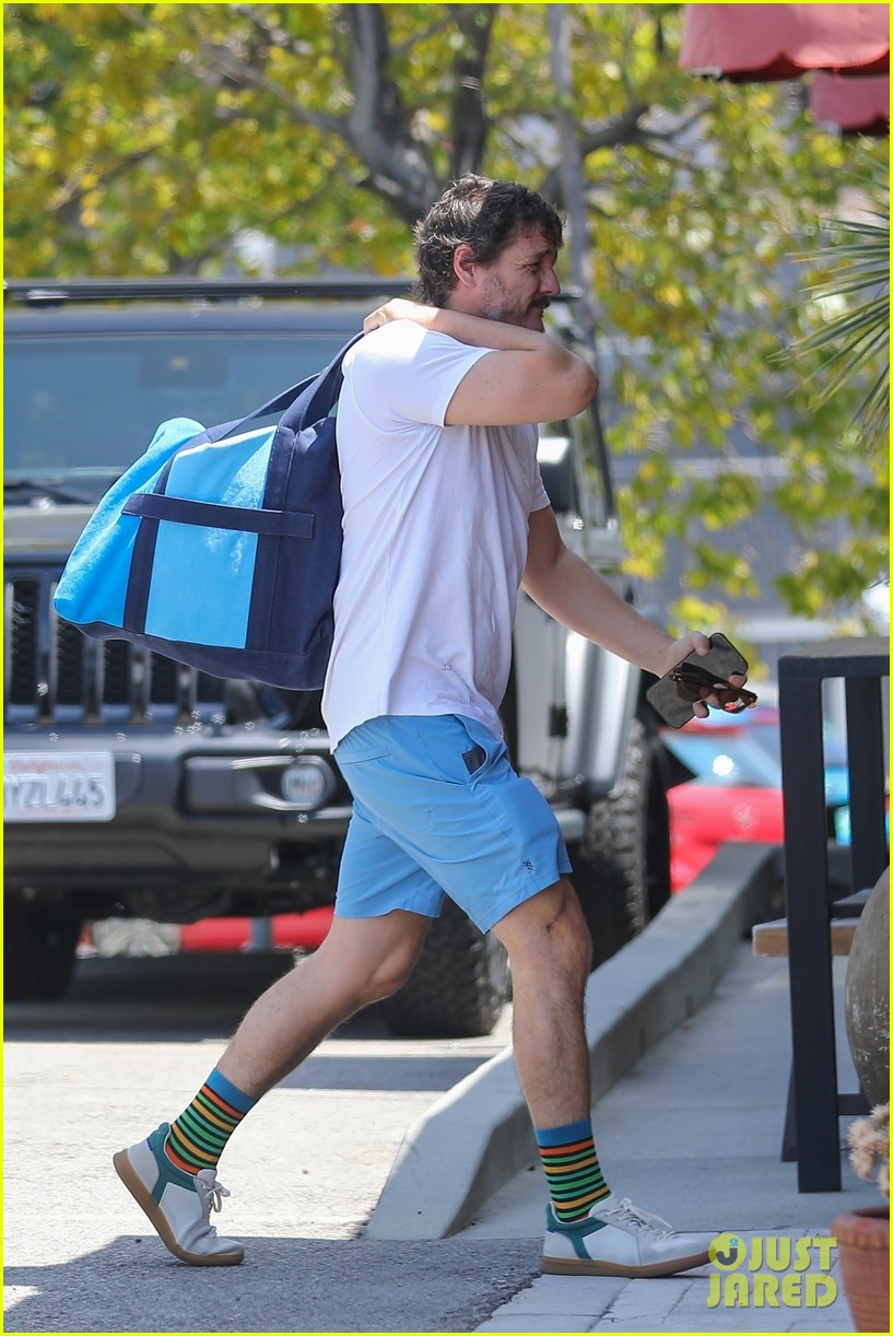Pedro Pascal Hits the Gym in L.A. Days After Attending Met Gala 2023 ...