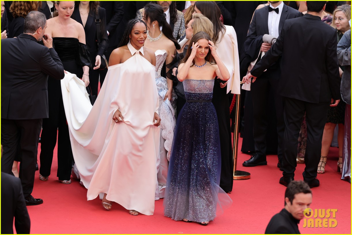 Natalie Portman Helps Celebrate Chopard Trophy Winners Naomi Ackie ...