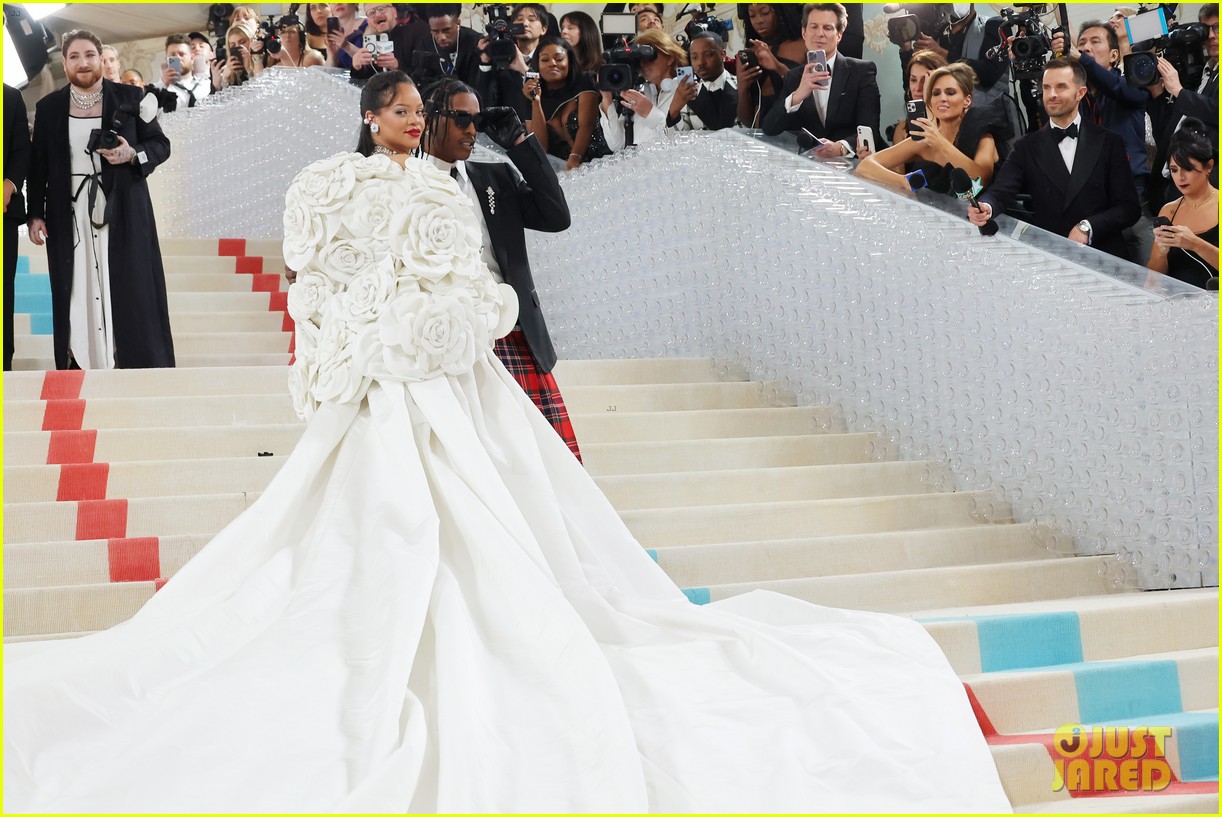 Rihanna Makes a Statement in White Florals Alongside A$AP Rocky at Met Gala 2023: Photo 4927859 ...