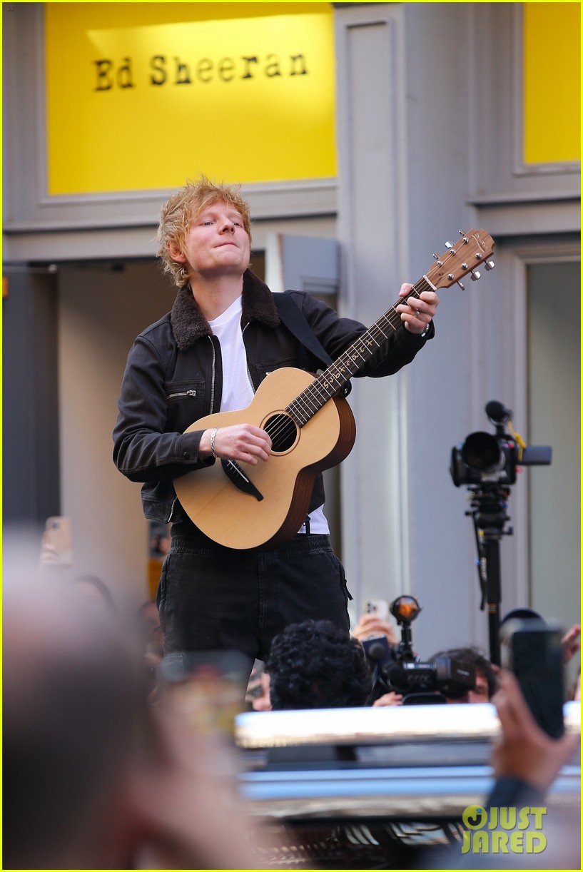 Ed Sheeran Performs Surprise Pop-Up Sets in New York & LA - See the ...