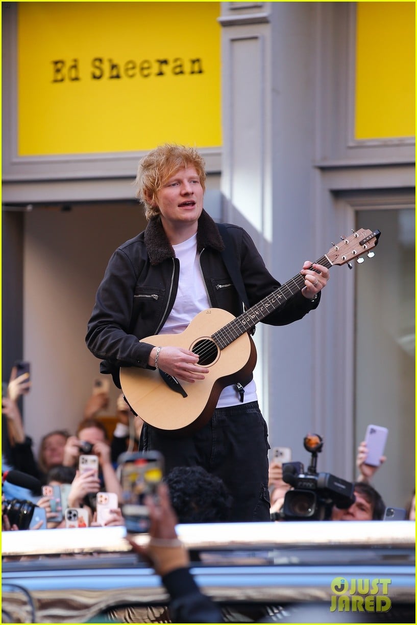 Ed Sheeran Performs Surprise Pop-Up Sets in New York & LA - See the ...