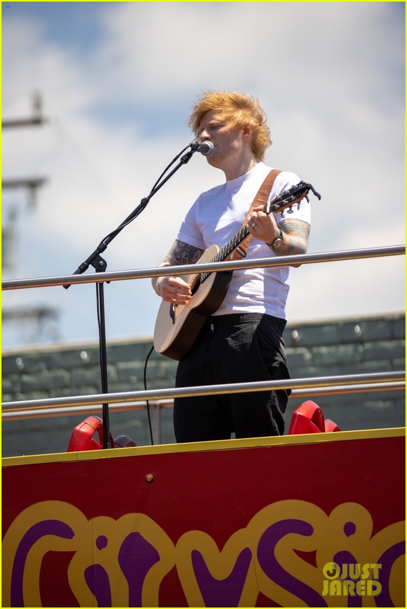 Ed Sheeran Performs Surprise Pop-Up Sets in New York & LA - See the ...