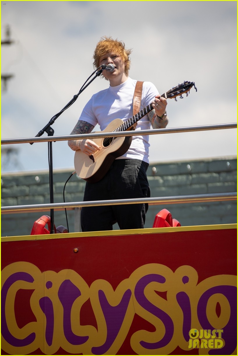 Ed Sheeran Performs Surprise Pop-Up Sets in New York & LA - See the ...
