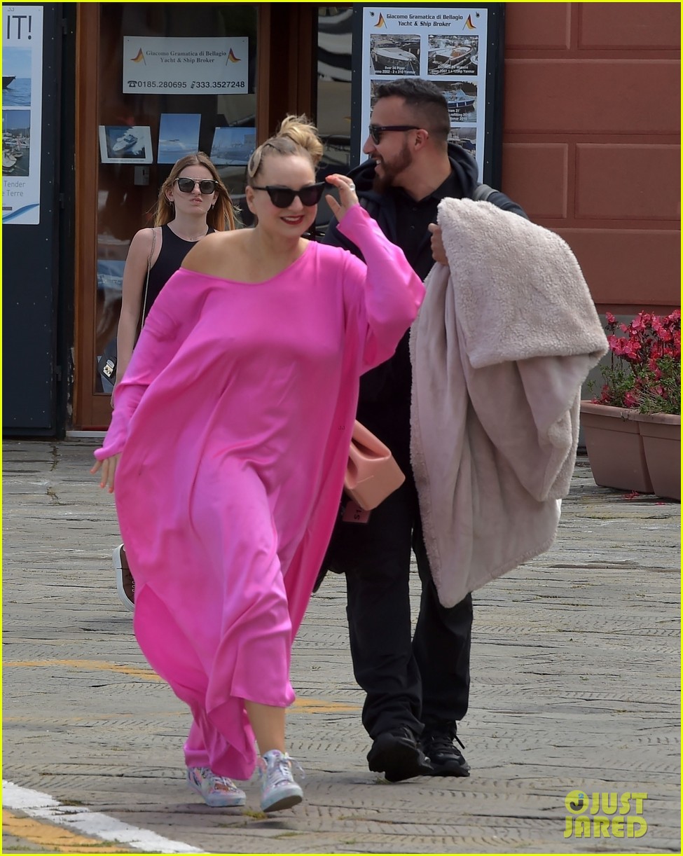 Sia Takes In the Sights in Italy After Surprise Wedding!: Photo 4931941 ...