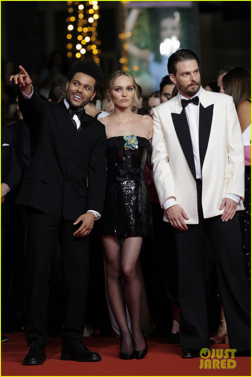 The Weeknd's Girlfriend Simi Khadra Walks Red Carpet Separately at 'The ...