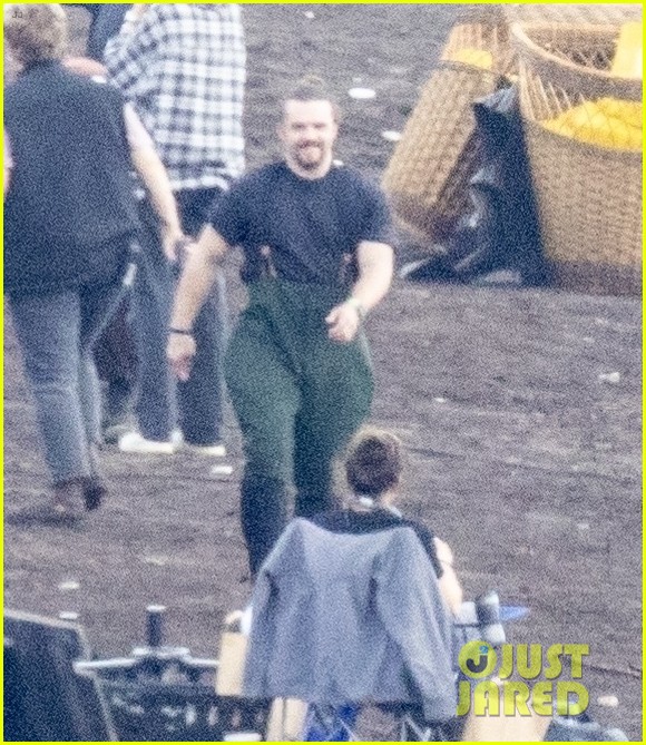 'Wicked' Set Photos Show Cynthia Erivo & Her Stunt Double Flying as ...