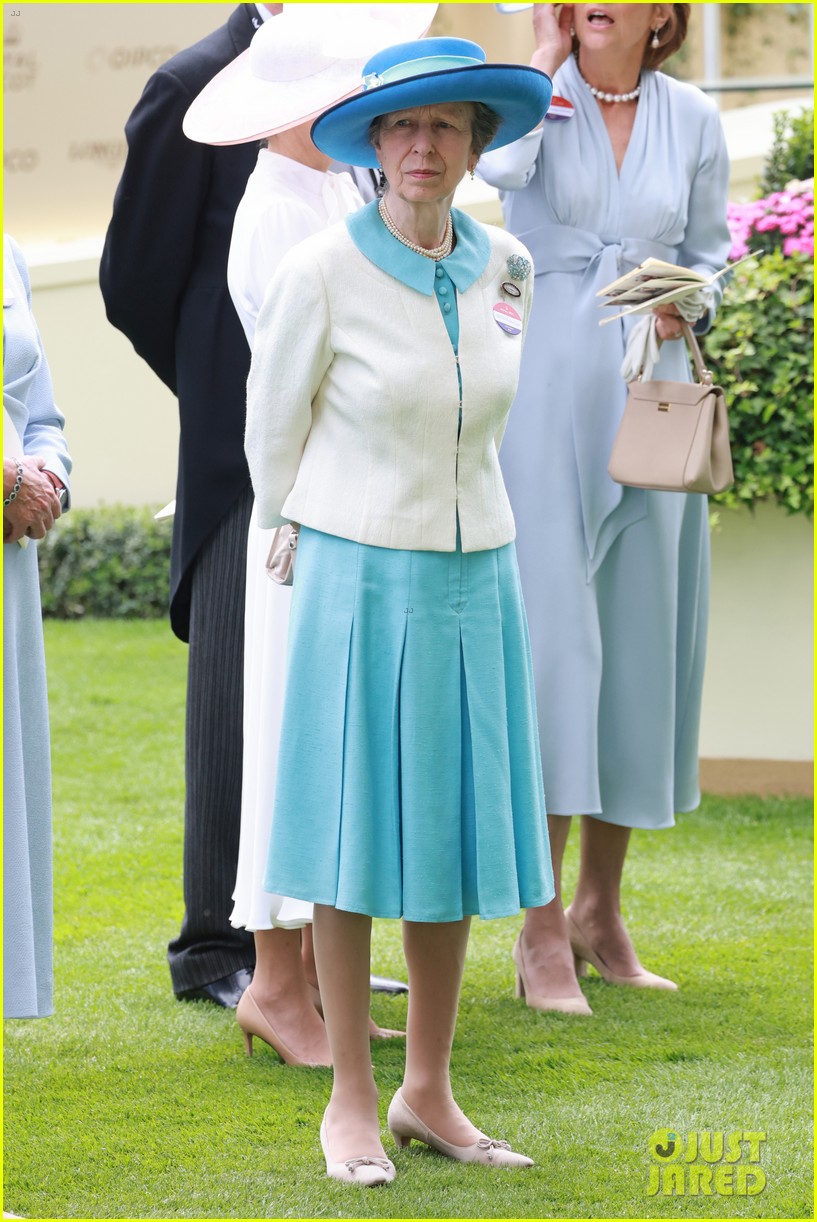 Princess Anne Re-Wears A Dress She First Wore in 1978 To Royal Ascot ...