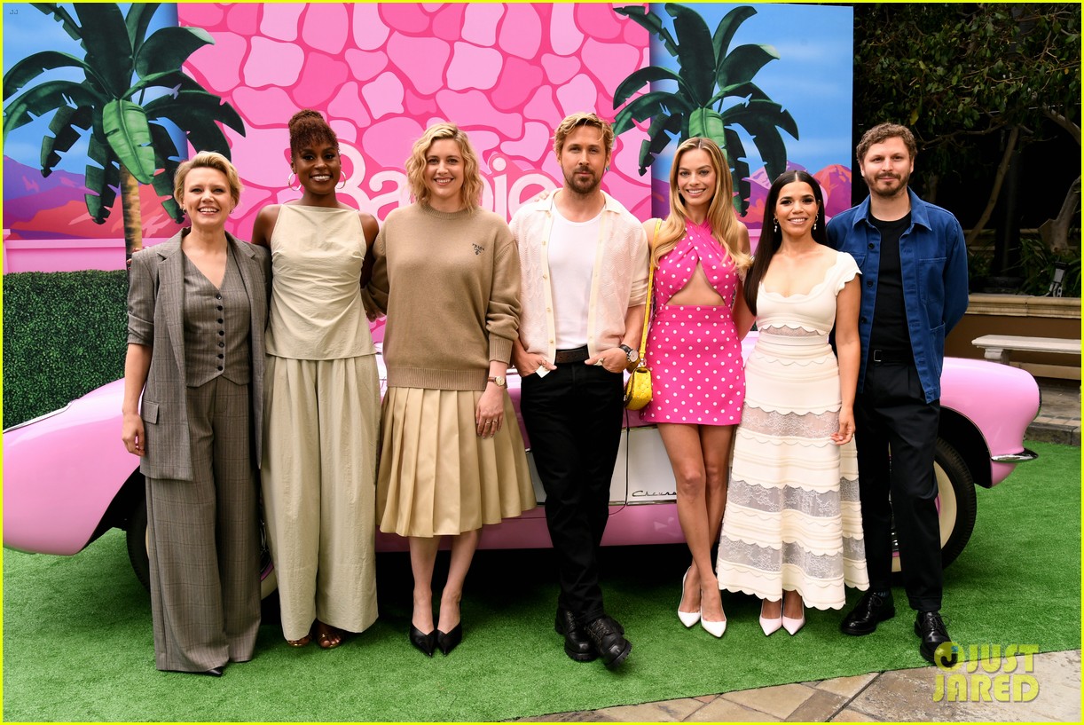 Margot Robbie & Ryan Gosling Join 'Barbie' Movie Co-Stars at Photo Call ...