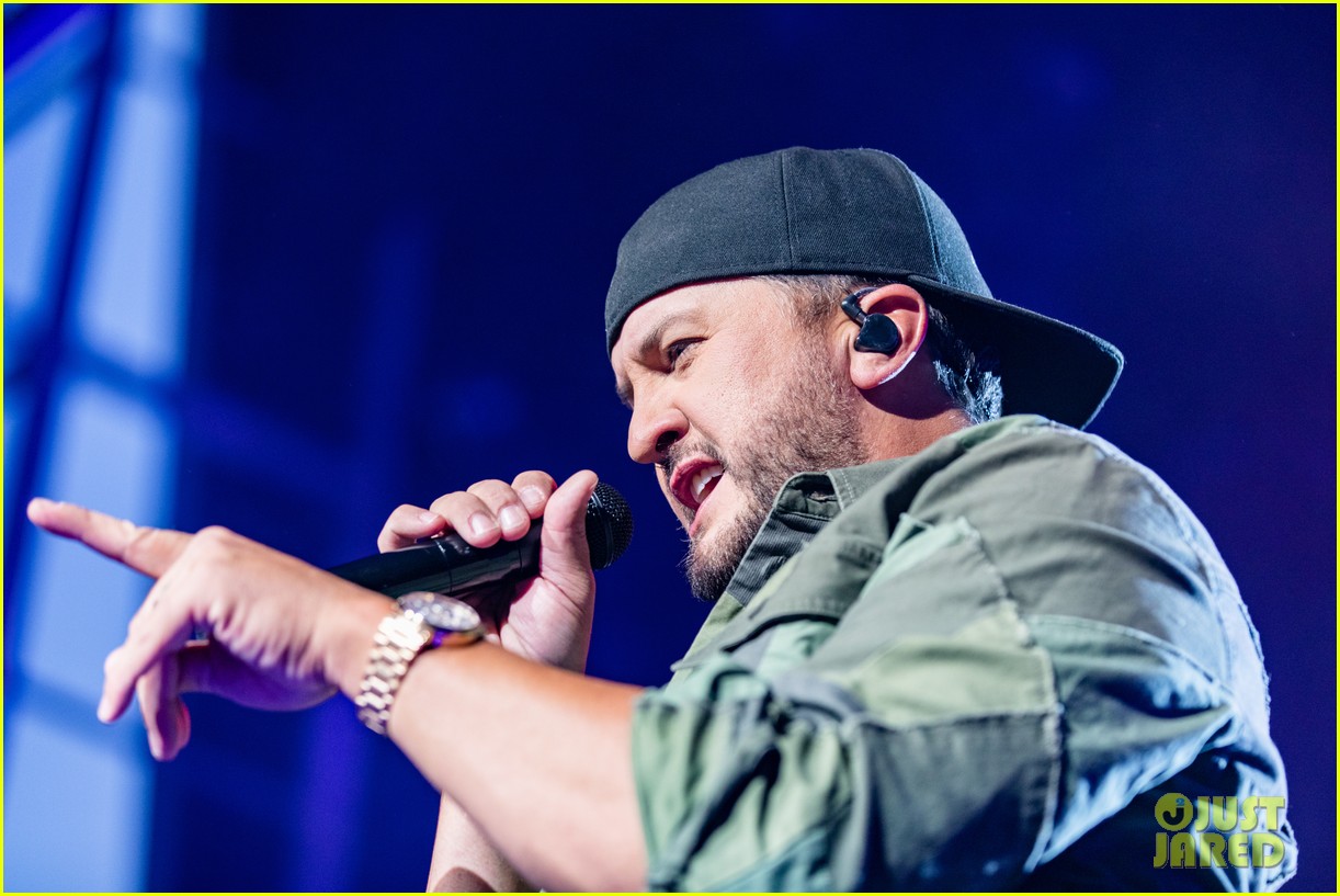 Luke Bryan Set List Revealed for 2023 Country On Tour After First Shows ...