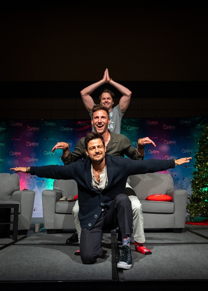 Tyler Hynes, Kristoffer Polaha & More Hallmark Channel Stars Gather For ...