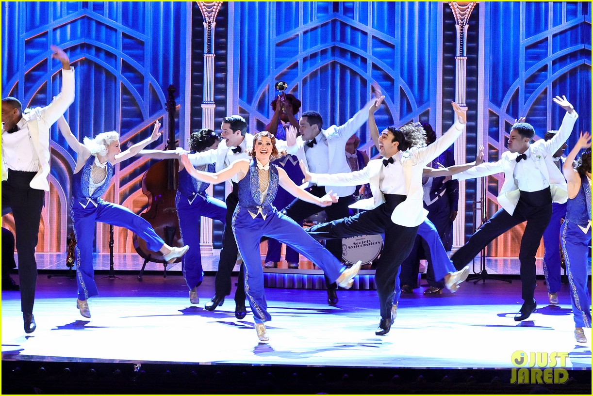 Photo: some like it hot tony awards performance 06 | Photo 4943736 ...