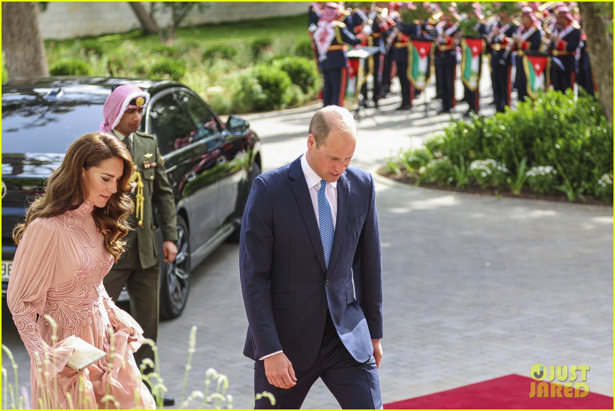 Jordan's Crown Prince Hussein Marries Rajwa Al Saif In Royal Wedding ...