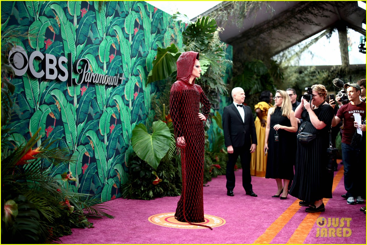 'Into the Woods' Producer Jordan Roth Makes a Splash With Otherworldly ...